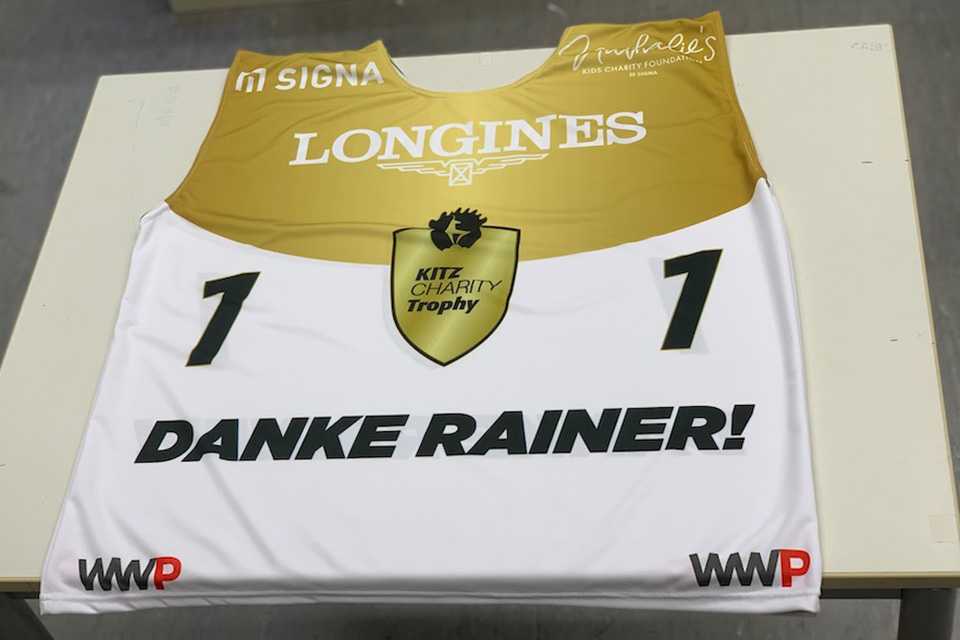 STARTNUMMERN SKI UND SNOWBOARD RENNEN